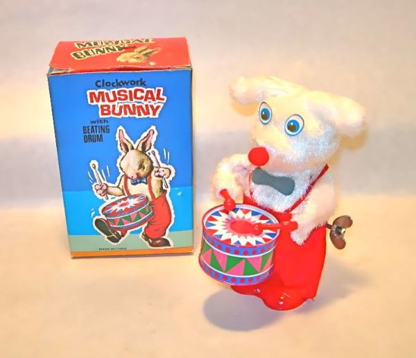 Vintage Clockwork Musical Bunny with beating drum, wind-up toy ...